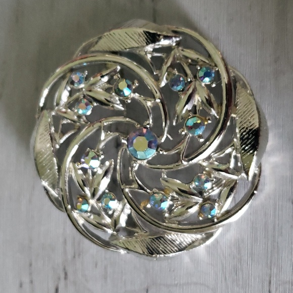 Jewelry | Vintage Rhinestone Floral Pinwheel Brooch Silver Tone Pin ...